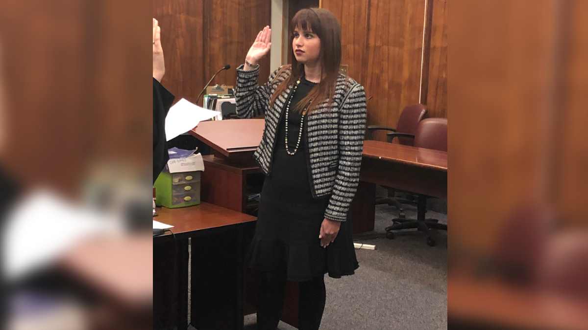 Mujer se convierte en primera abogada autista de Florida – Telemundo ...