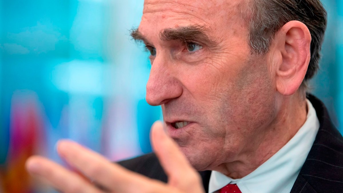 Elliott Abrams: EEUU está trabajando “duro” para que Maduro no siga en ...