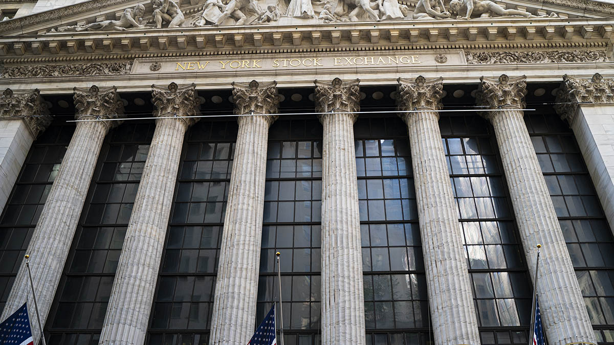 FBI arresta a un hombre acusado de planear atacar la Bolsa Nueva York ...