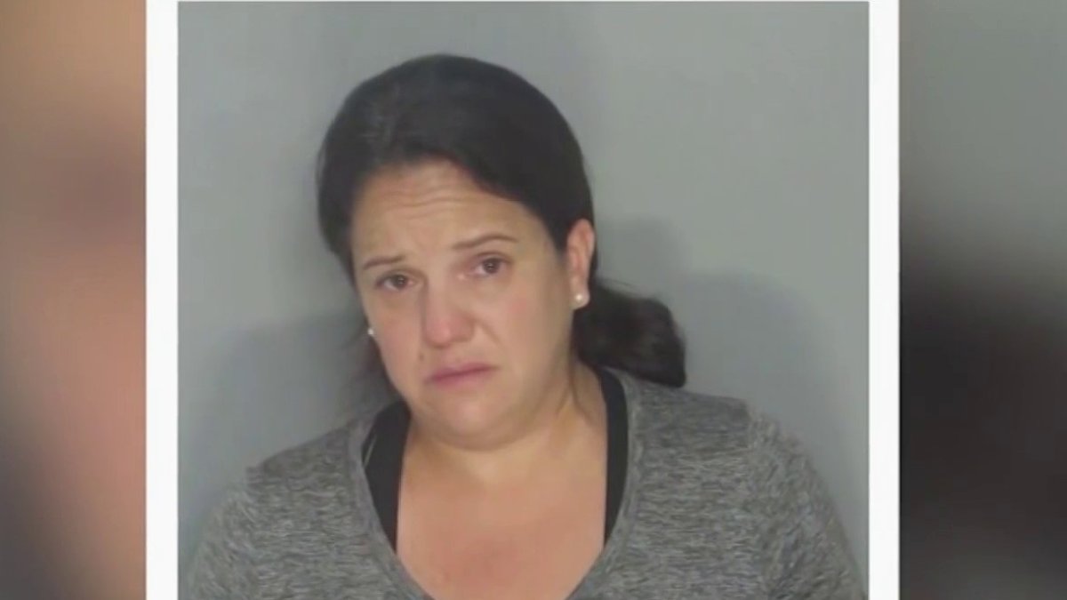 Maestra De Escuela De Hialeah Enfrenta 23 Cargos De Agresión Sexual