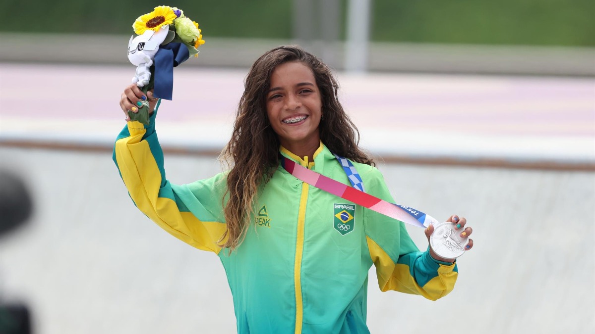 Brasil: regresa de Tokio 2020 su medallista más joven – Telemundo Miami ...