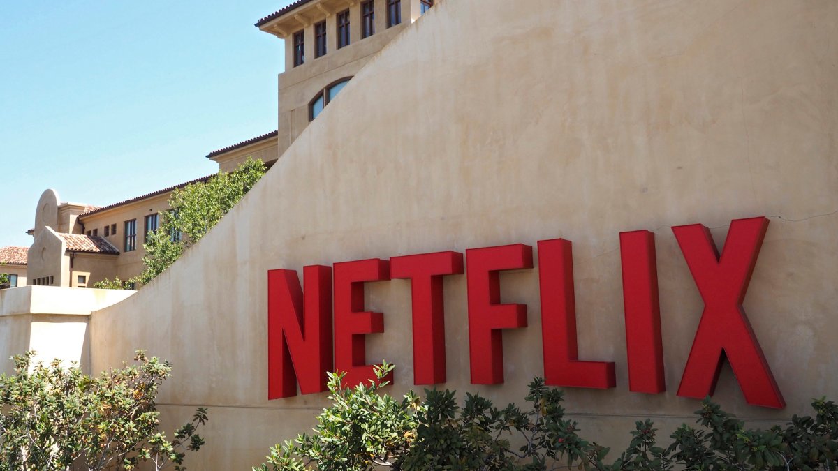 Netflix cobrará más a quienes compartan su cuenta en dos países ...