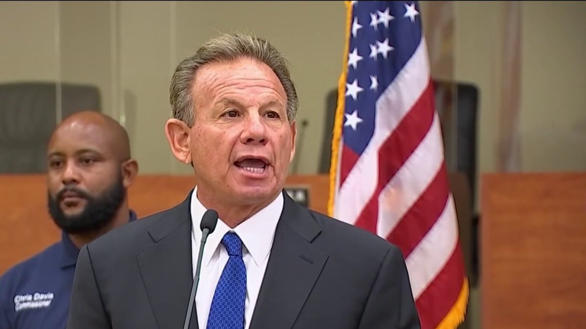 Scott Israel elegido jefe de la policía de Opa-locka – Telemundo Miami (51)