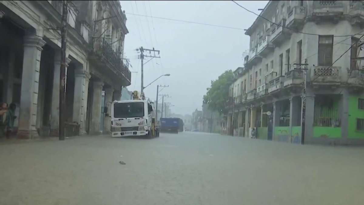 Derrumbes y muertes en Cuba por cercanía de sistema tropical ...
