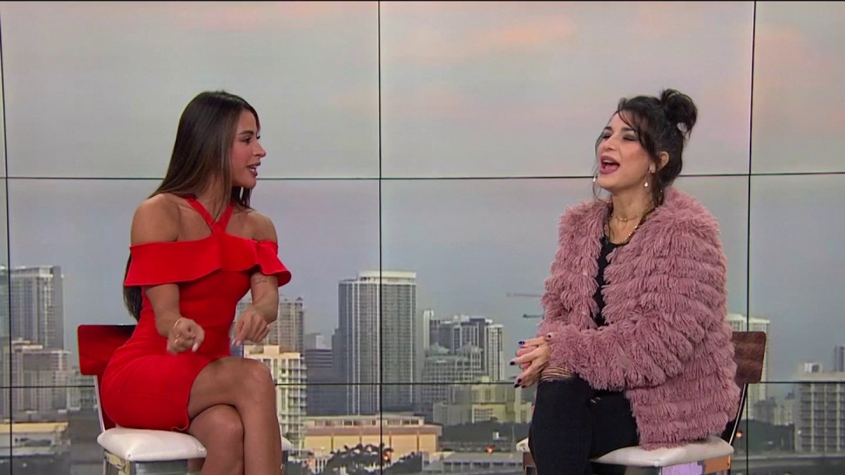 Un cafecito con la cantante venezolana Karina – Telemundo Miami (51)