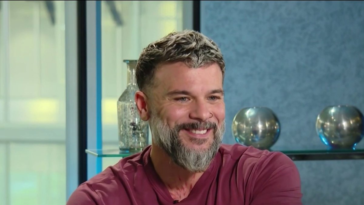 Pedro Capó abre su corazón en “Volver a casa” – Telemundo Miami (51)