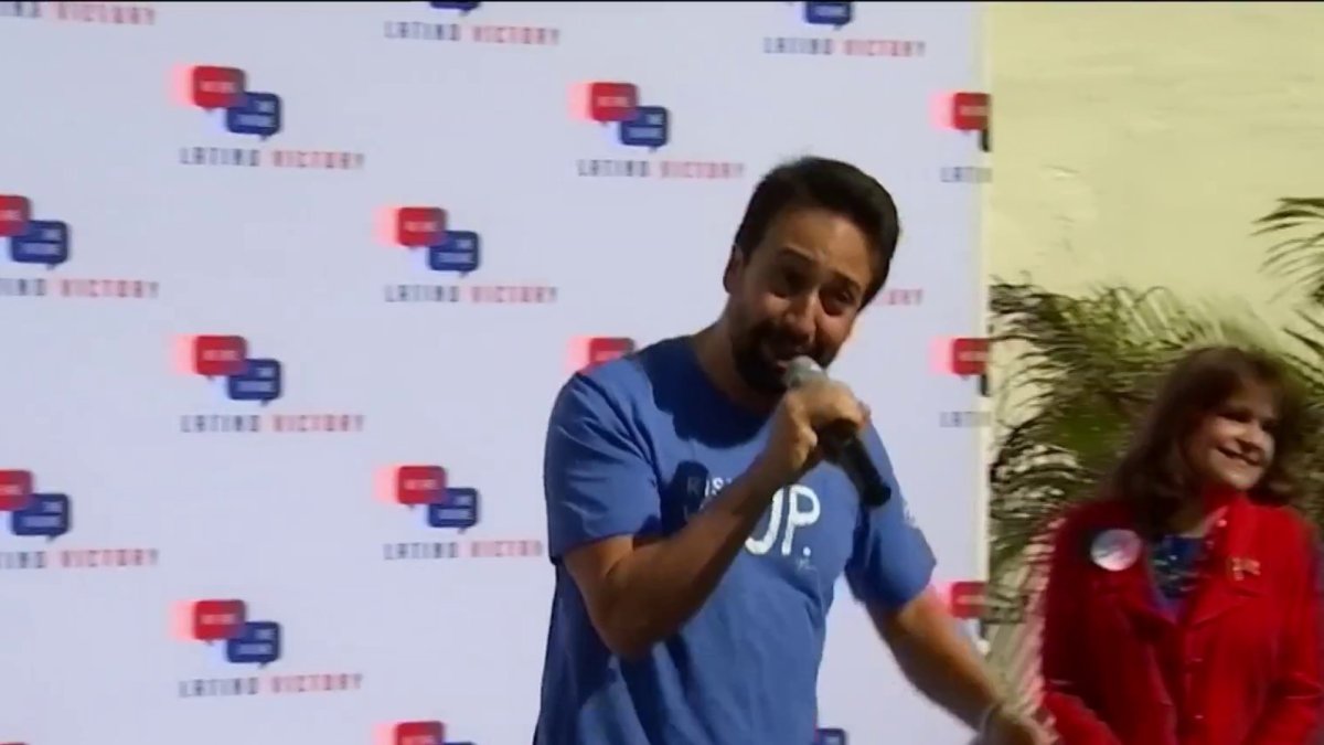 Actor Lin Manuel Miranda en campaña por los demócratas – Telemundo ...