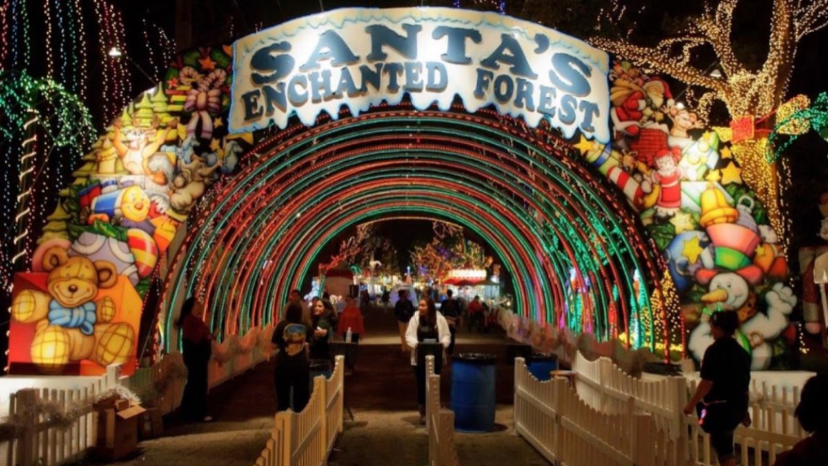 Santa’s Enchanted Forest abre sus puertas con toda la magia navideña en ...