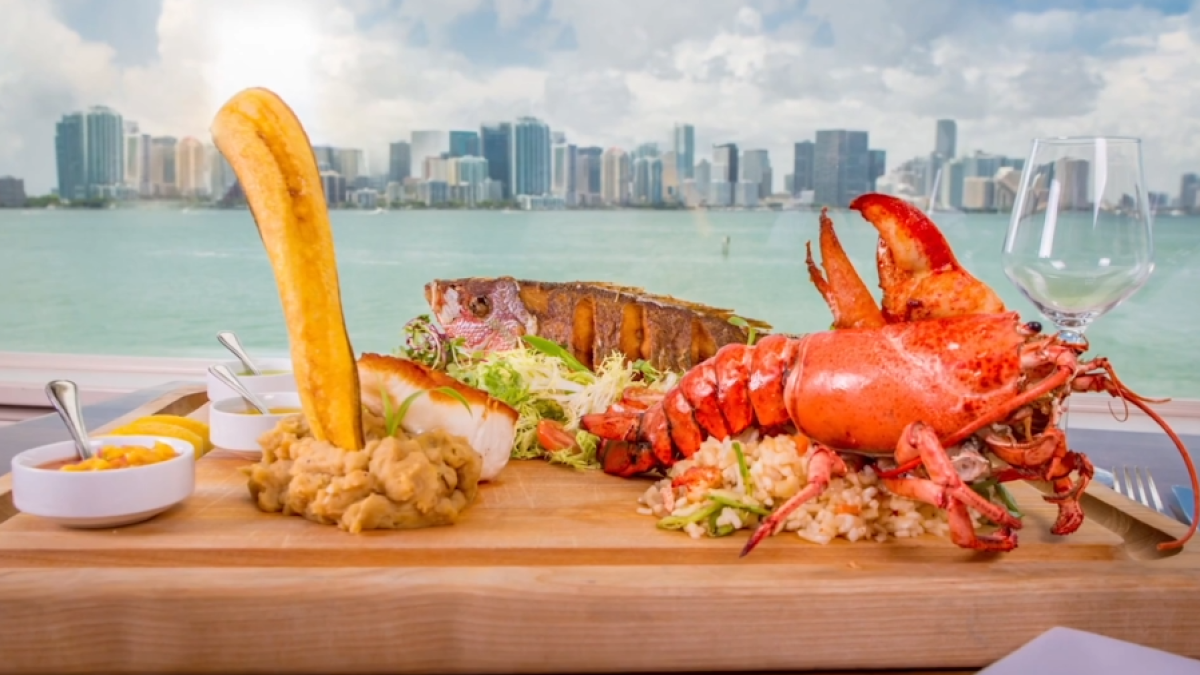 A la Carta: Rusty Pelican celebra su 50 aniversario – Telemundo Miami (51)