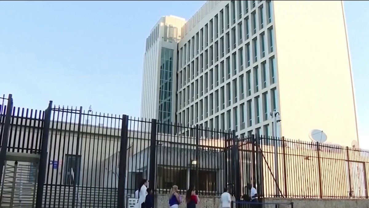 Aprueban primeros casos de parole humanitario a cubanos – Telemundo Miami (51)