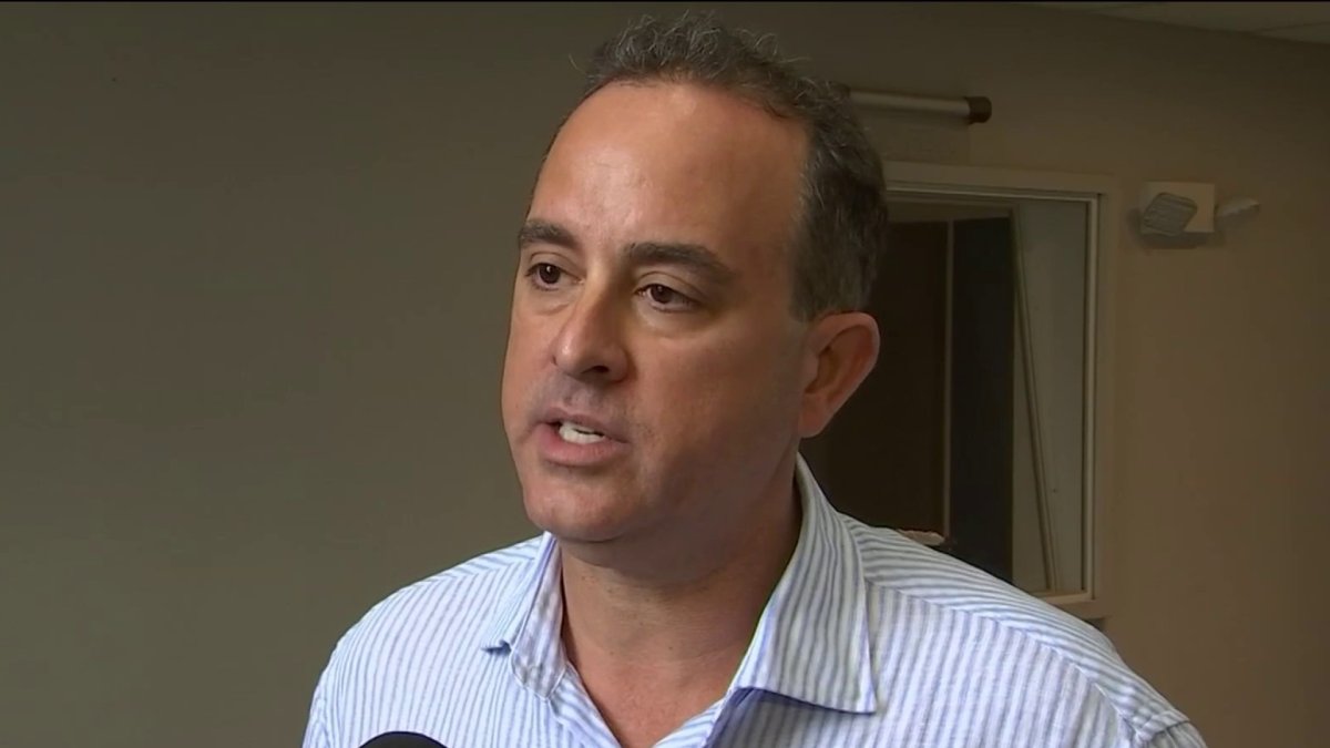 Demandantes esperan que sea el comisionado Carollo quien les pague ...