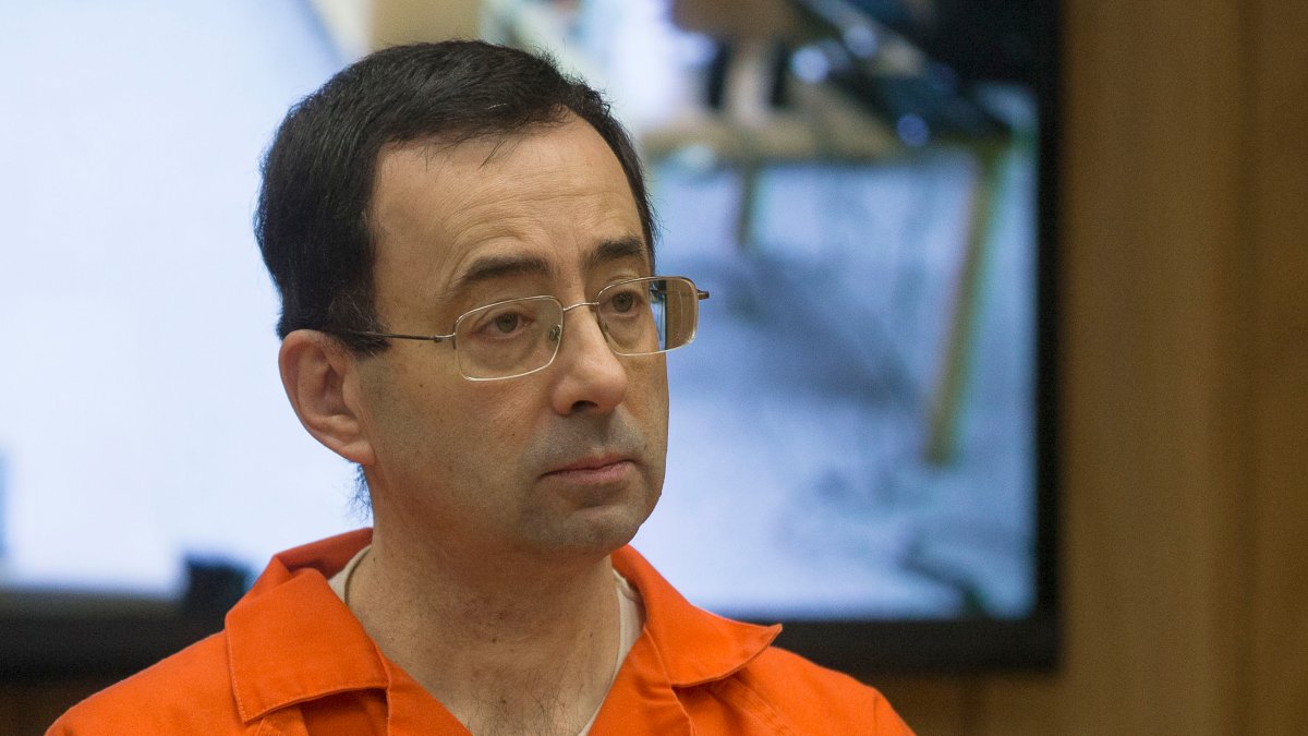 Apuñalan a Larry Nassar en prisión de Florida – Telemundo Miami (51)