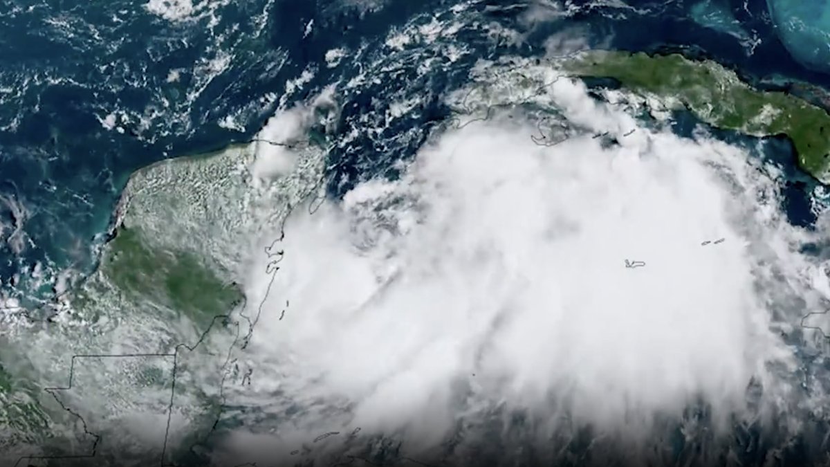 Qué se espera en Florida por tormenta tropical Idalia – Telemundo Miami ...
