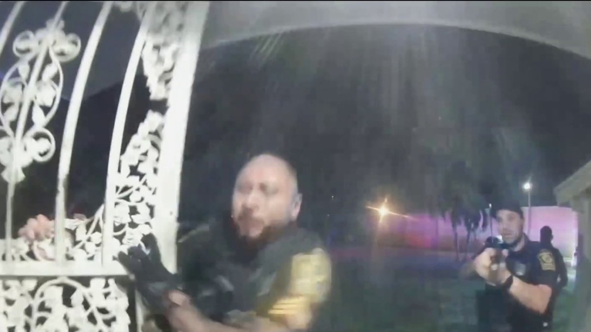 Habla El Joven Arrestado En Miami Gardens Tras Un Altercado Con La Policía Telemundo Miami 51 