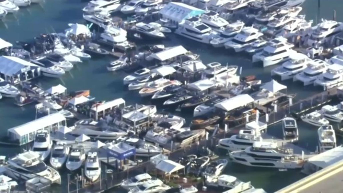 Lujo y yates de ensueño en el show internacional de botes de Miami ...