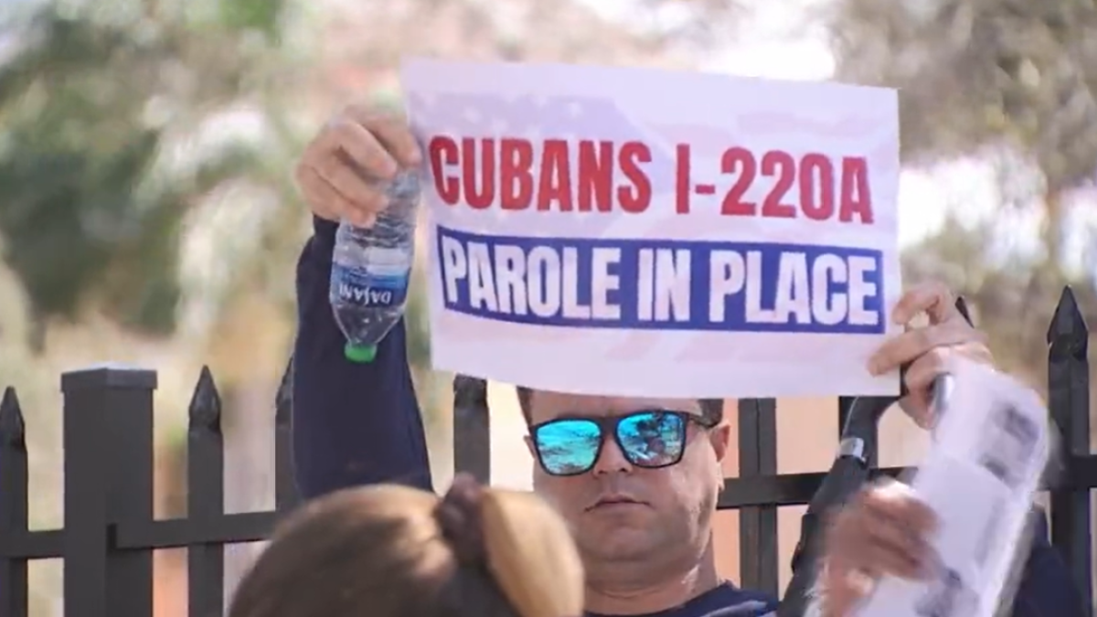 María Elvira Salazar trabaja en proyecto de ley para cubanos con I-220A ...