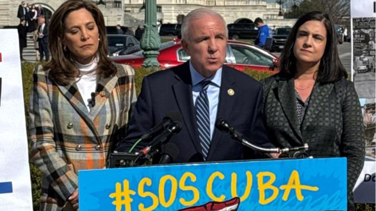 Congresistas cubanoamericanos dan su apoyo a las protestas en Cuba, y ...