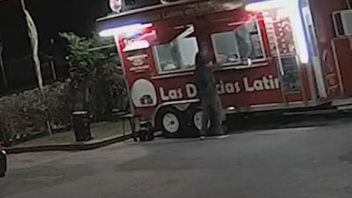 En video: Robo a mano armada a un camión de comida en North Miami Beach ...