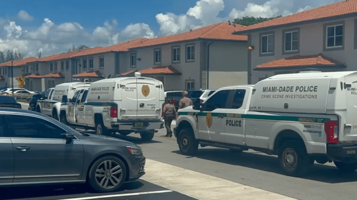 Hombre hispano asesinado a tiros en un robo a mano armada en Opa-locka ...