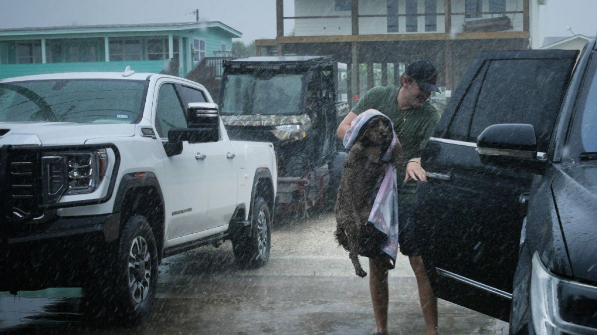 Beryl se acerca a Texas; se prevén apagones e inundaciones – Telemundo ...
