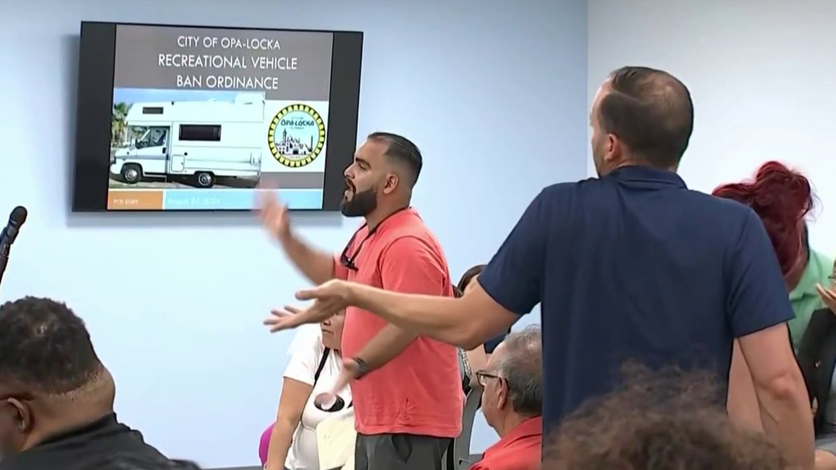 Protesta en Opa-locka contra prohibición del uso de casas móviles ...