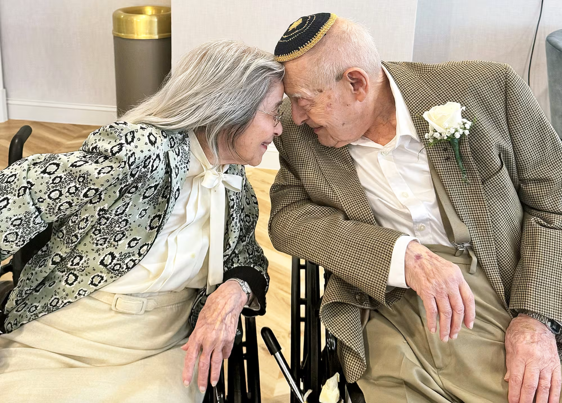 La pareja más vieja del mundo se casa a los 100 y 102 años – Telemundo ...