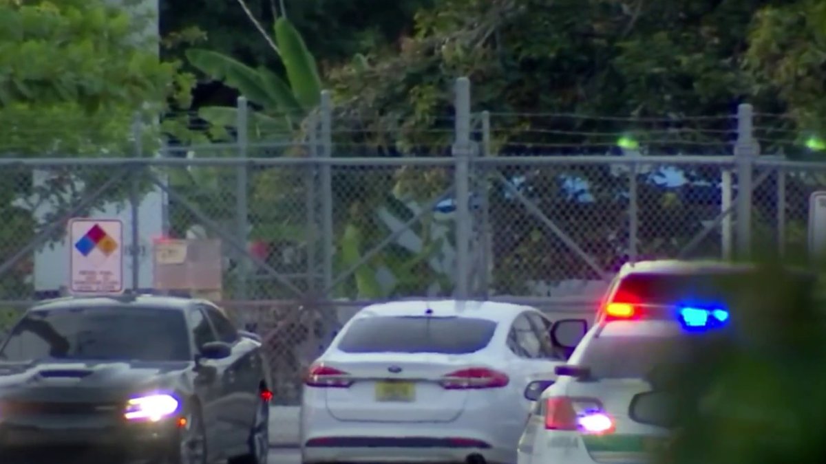 Hombre muere baleado por oficial de Miami-Dade tras una parada de ...