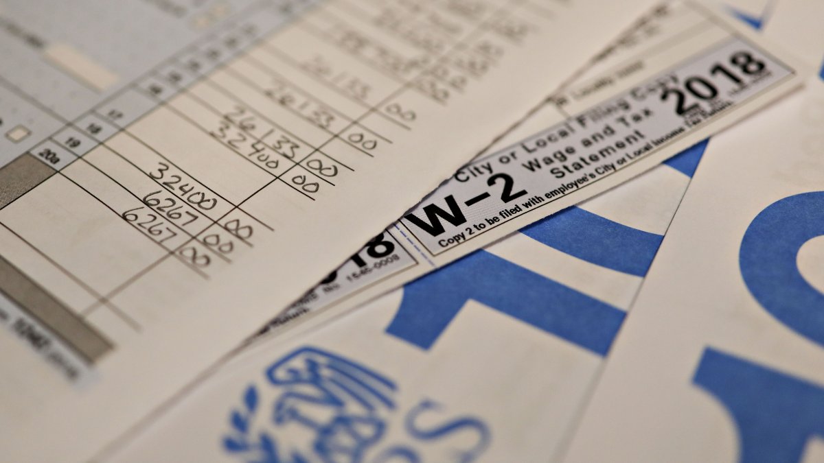 El IRS ofrece estos consejos para declarar tus taxes este 2026 ...