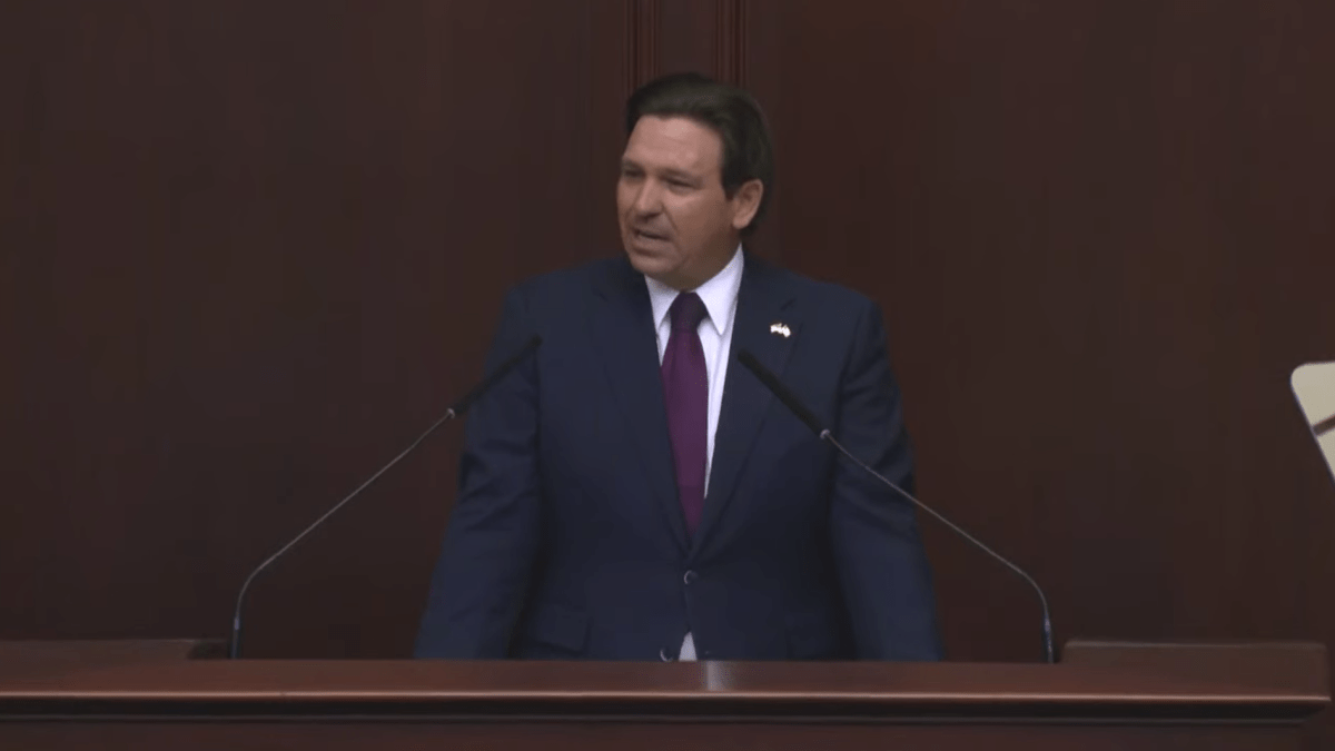 Conferencia de prensa del Gobernador DeSantis – Telemundo Miami (51)