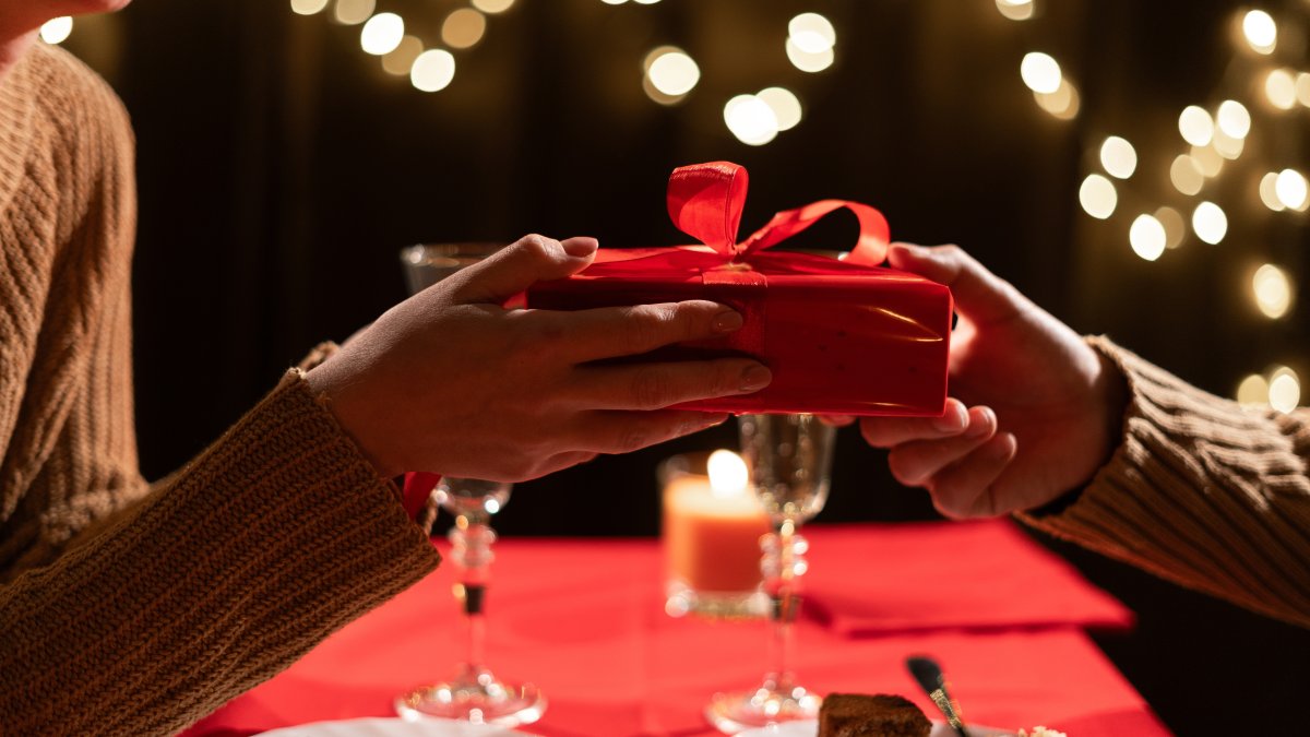 Por qué se celebra el Día de San Valentín el 14 de febrero – Telemundo ...